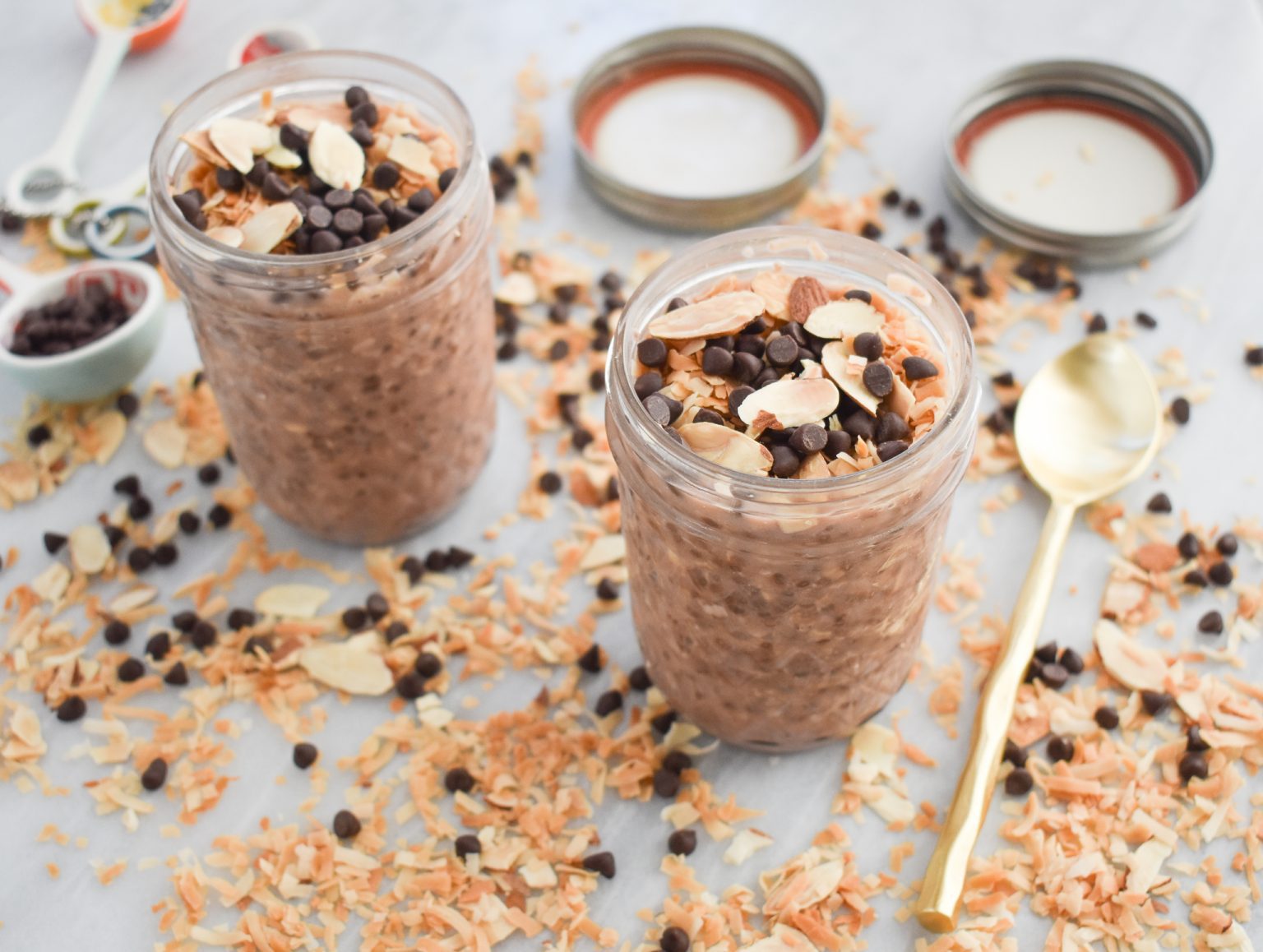 Low-FODMAP Almond Joy Overnight Oats; Gluten-free, Vegan | Dr. Rachel Pauls